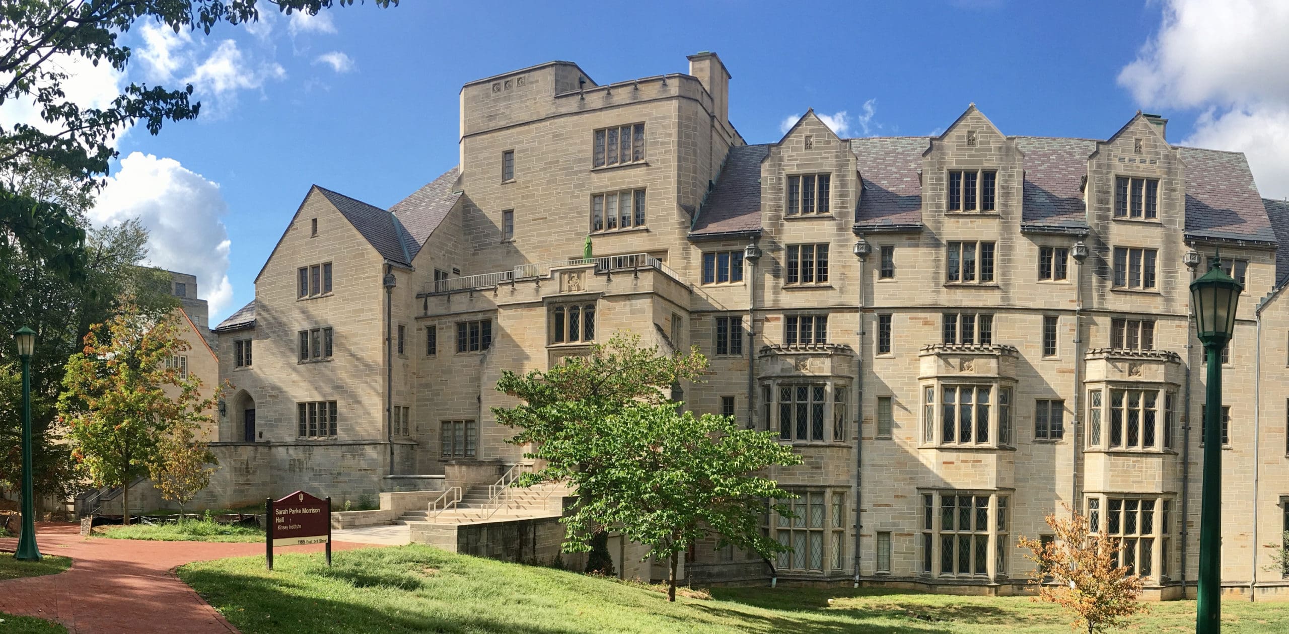 The 4 Best Sports Marketing Programs According to a Professional