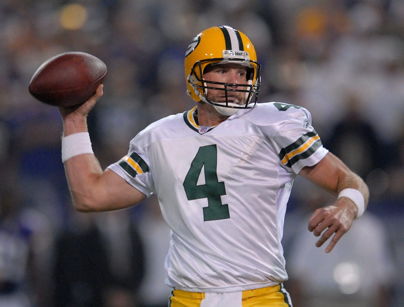 5 Reasons Why Brett Favre Is The Greatest QB Of All Time | Mayfield ...
